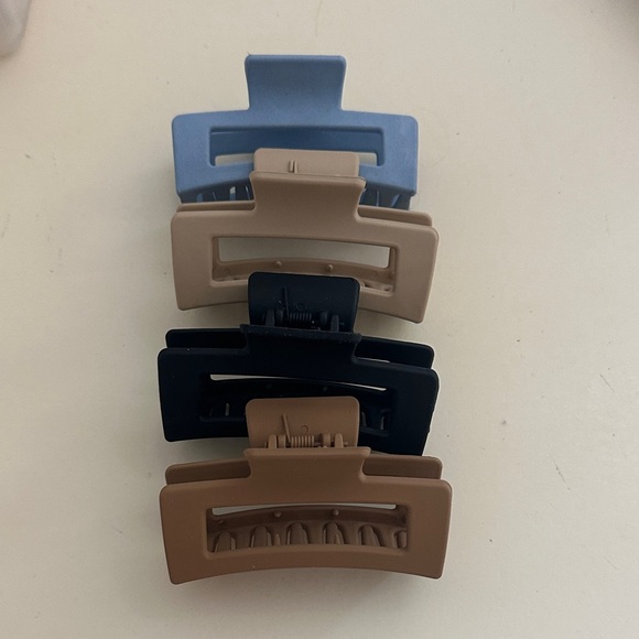 Accessories | Set Of 4 Hair Claw Clips In Blue And Neutral Tones | Poshmark
